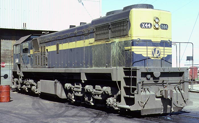 X class d/e locomotives